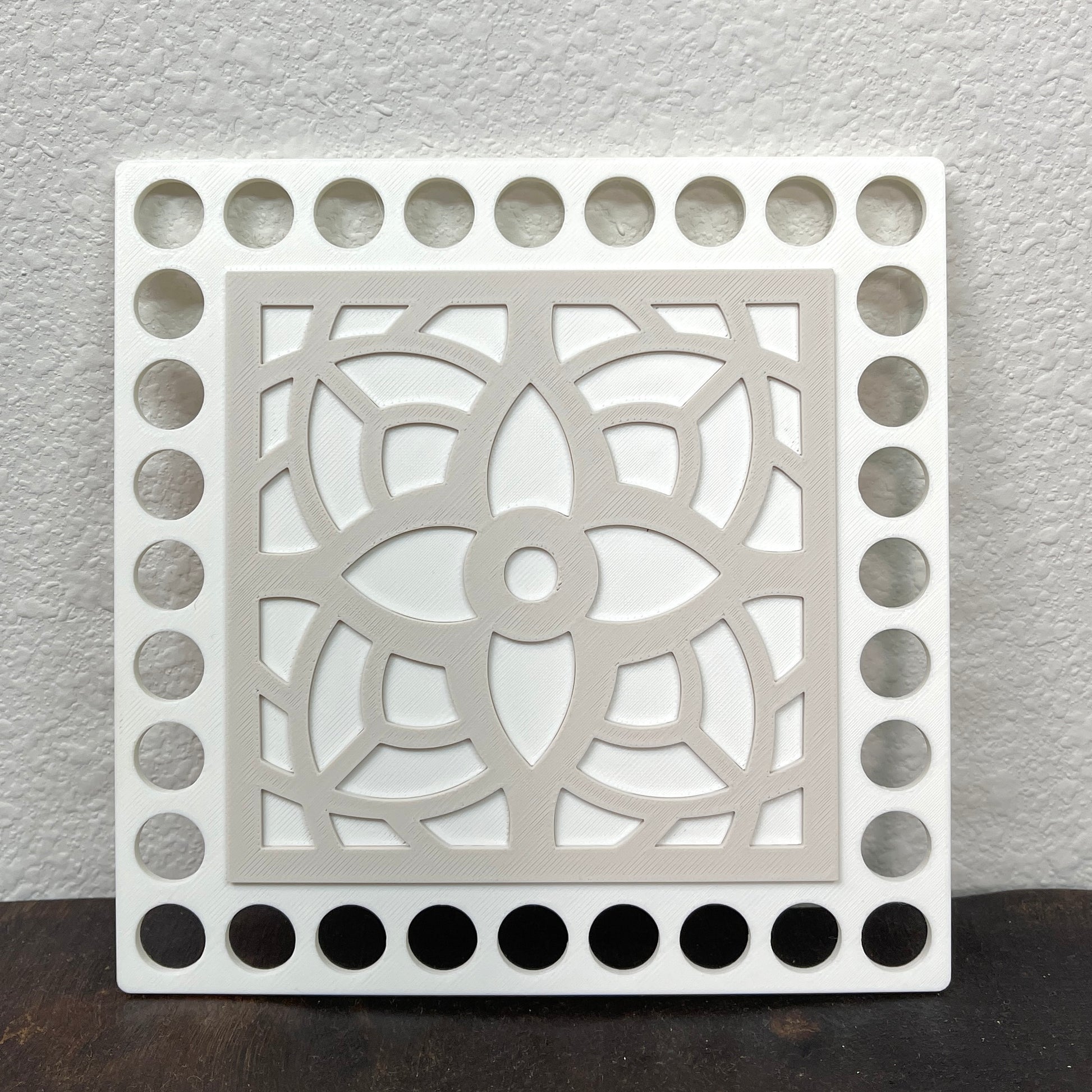 Square Geometric Pattern Base for Jumbo Cord – Handy Knots
