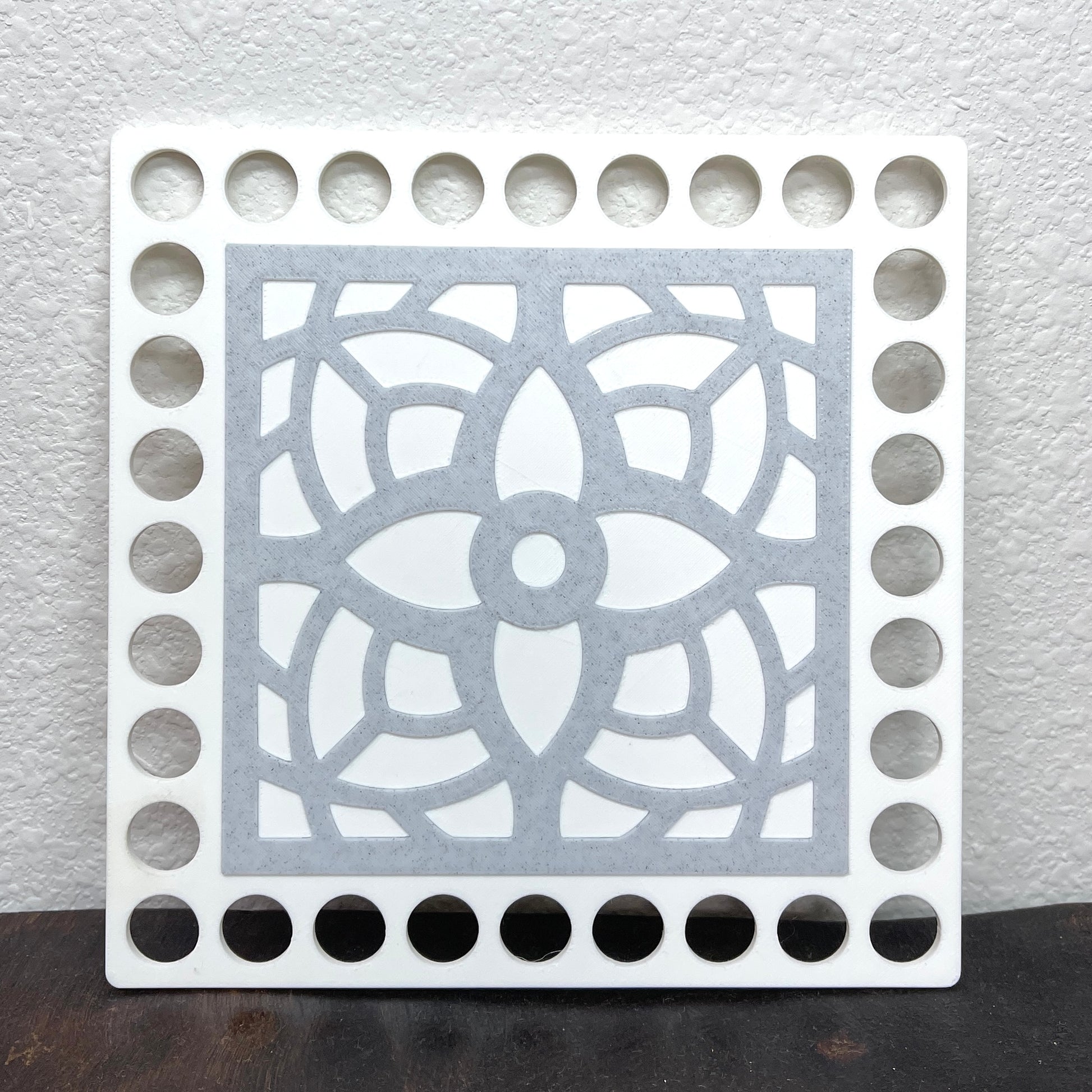 Square Geometric Pattern Base for Jumbo Cord – Handy Knots